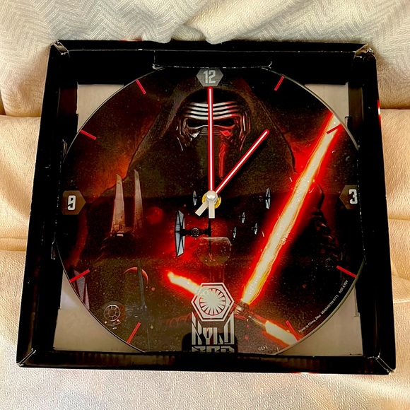 Star Wars | Wall Decor | Star Wars Kylo Ren 9 Glass Wall Clock Nwt | Poshmark